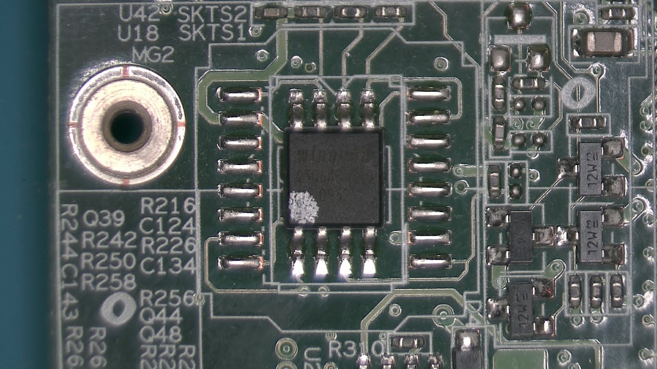 Bios chip: Replacing it with hot air (including comments) - YouTube