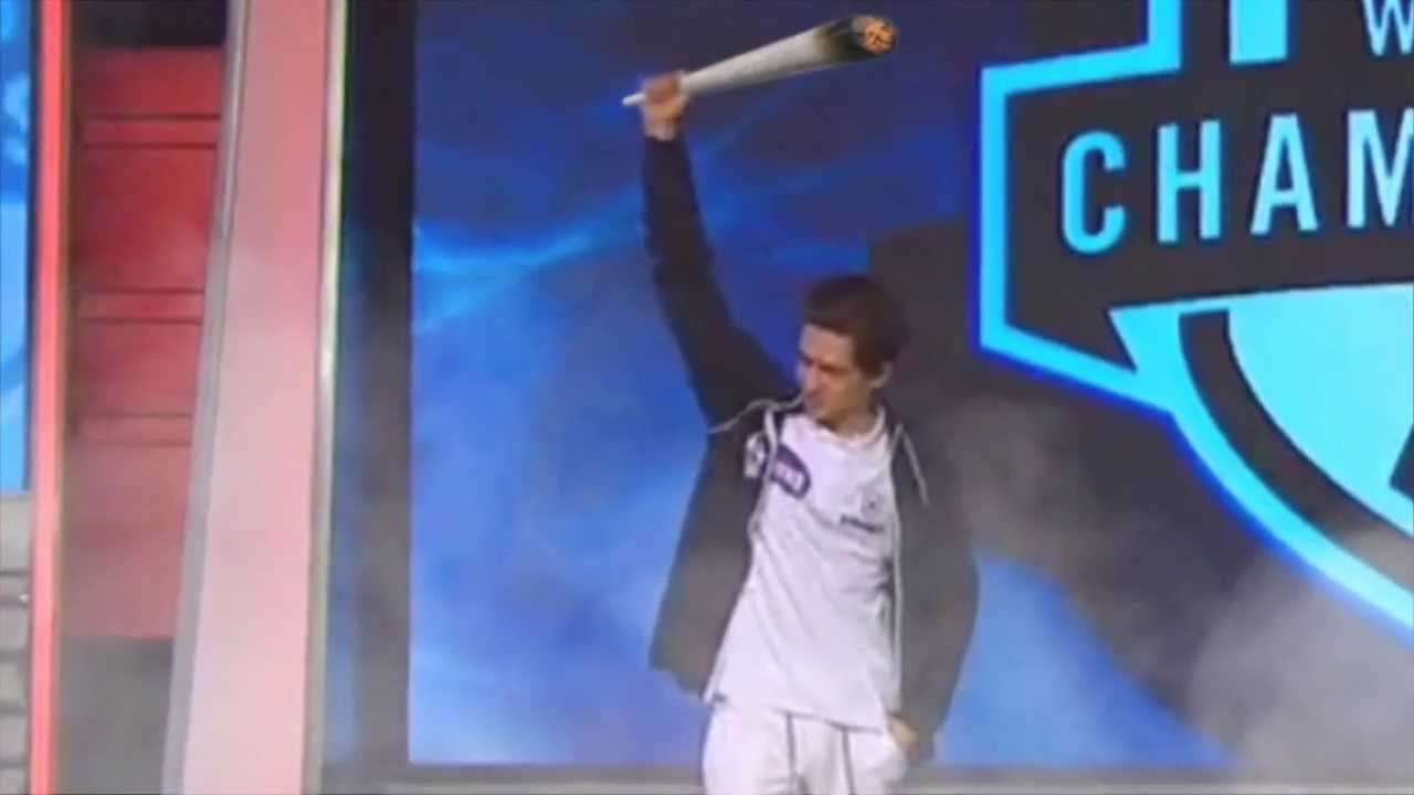 Darien enters the stage with style - 10min edition as requested - YouTube