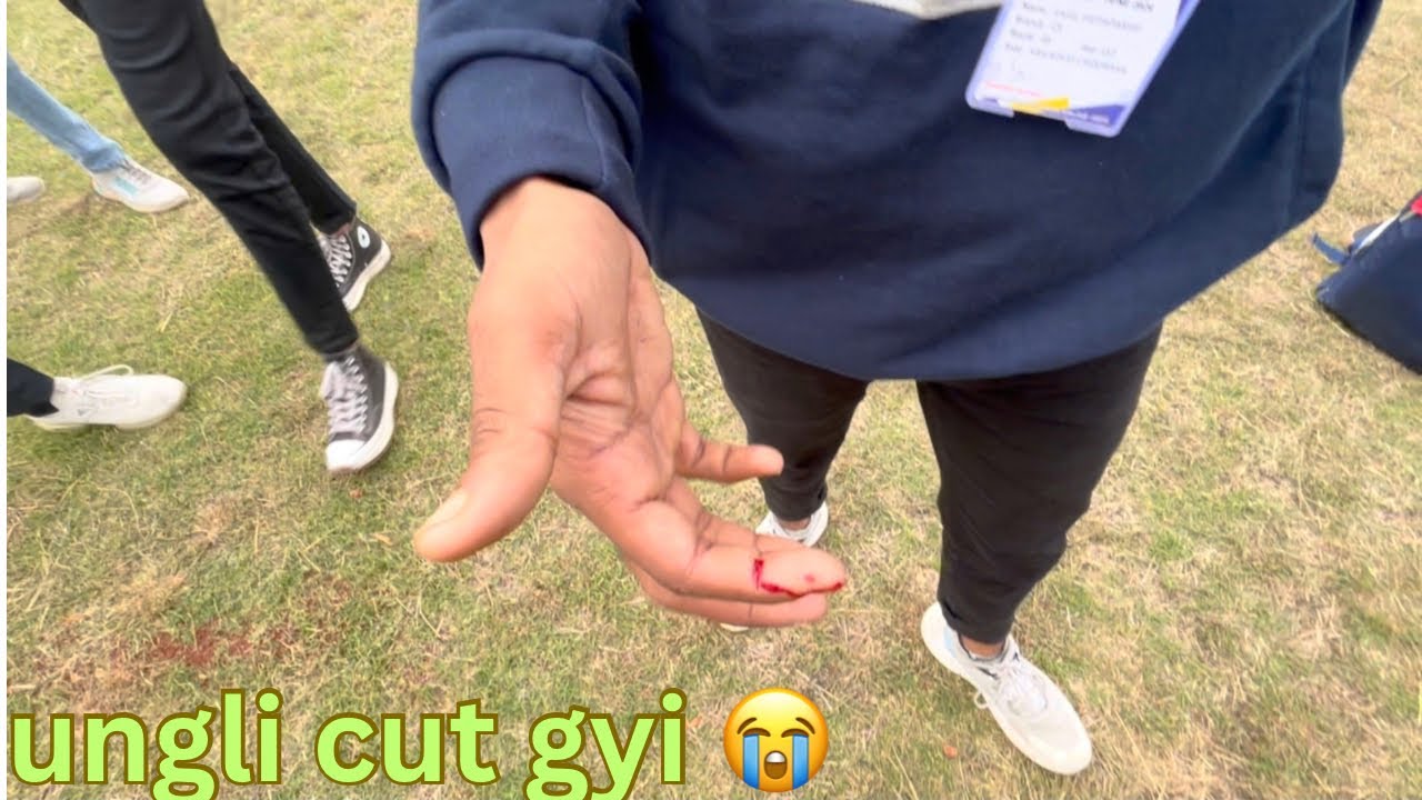 Cricket khelte wqt ungli cut gyi 😭 - YouTube