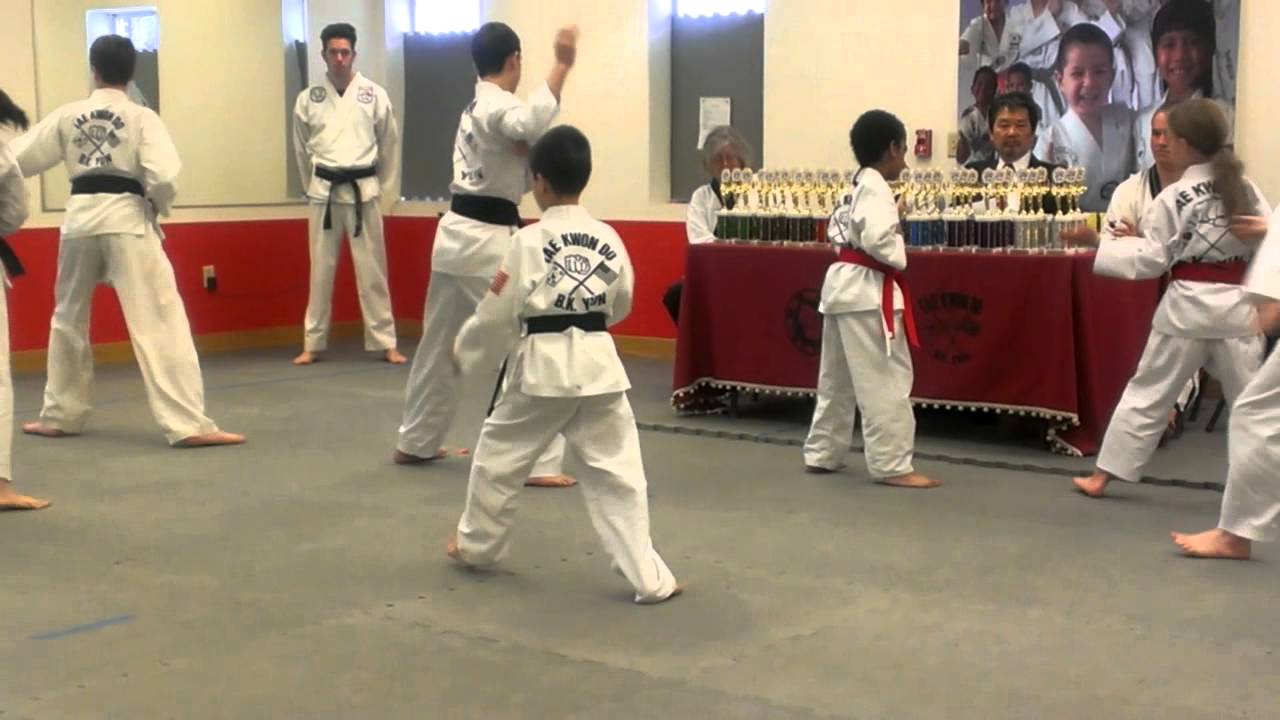 1st Dan black belt testing(1) - YouTube