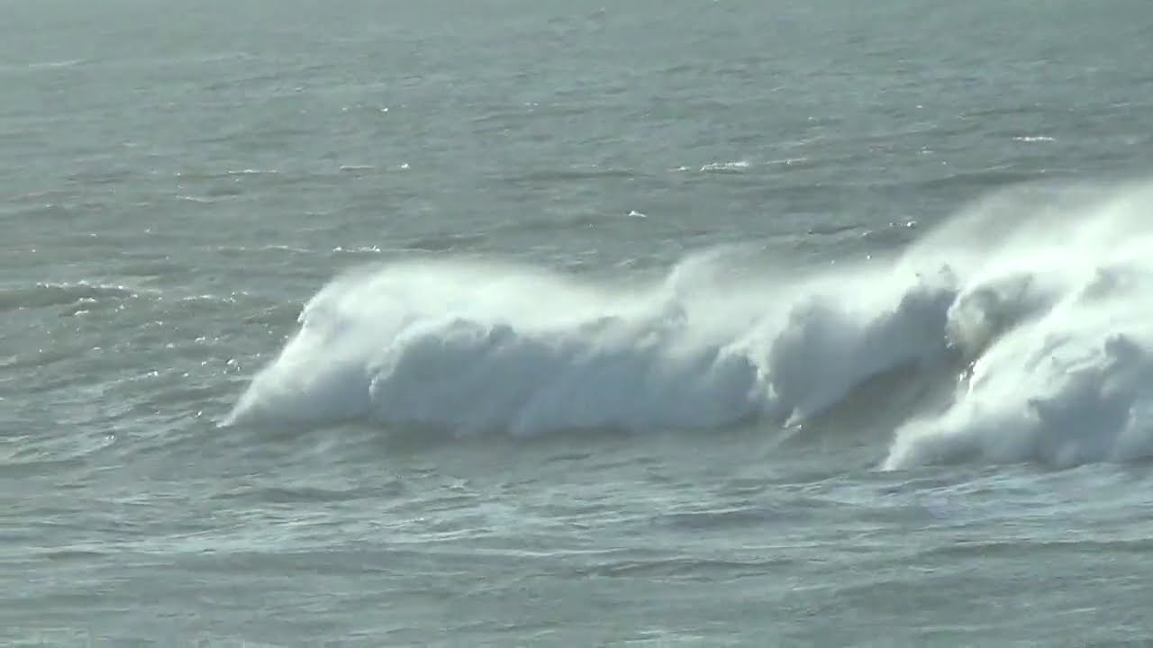 Sauvetage Côtier dans une mer démontée à Biarritz - YouTube