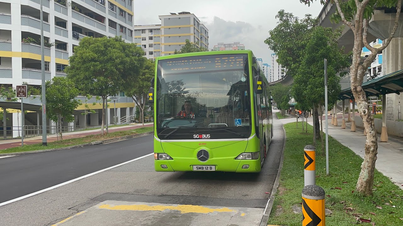 SMRT Buses Mercedes-Benz OC500LE (Batch 1) SMB12B on Service 972M ...