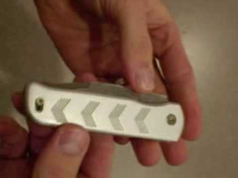 Scale Release Automatic Spring Loaded Switchblade Knife - YouTube
