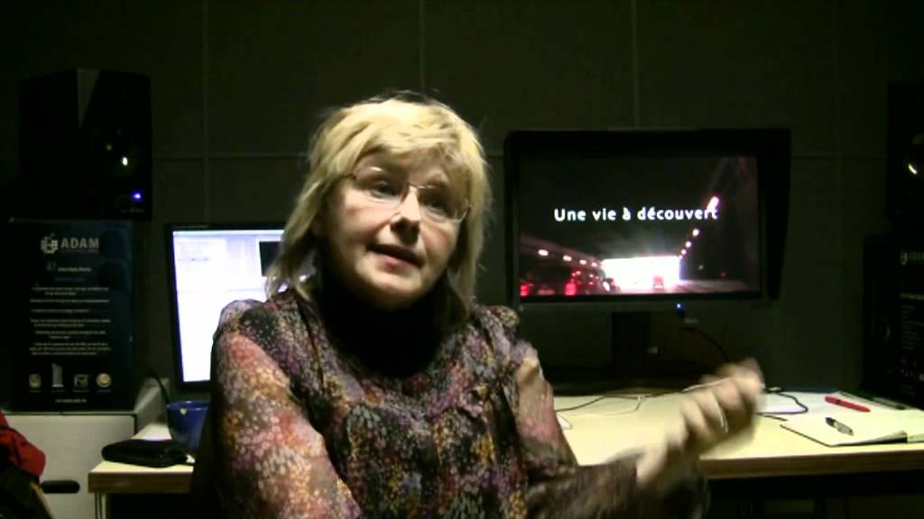 Une vie à découvert - Interview d'Eva Houdova - YouTube