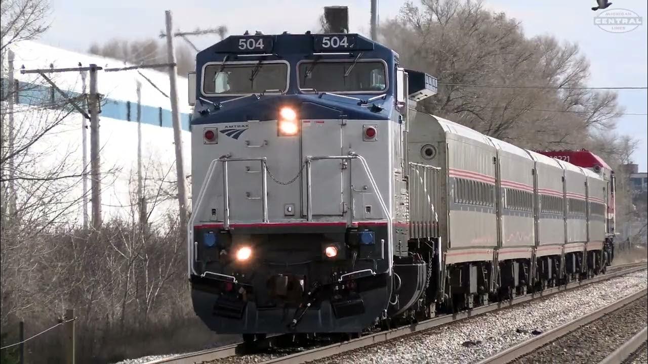 Amtrak P32-8 on the Hiawatha - YouTube