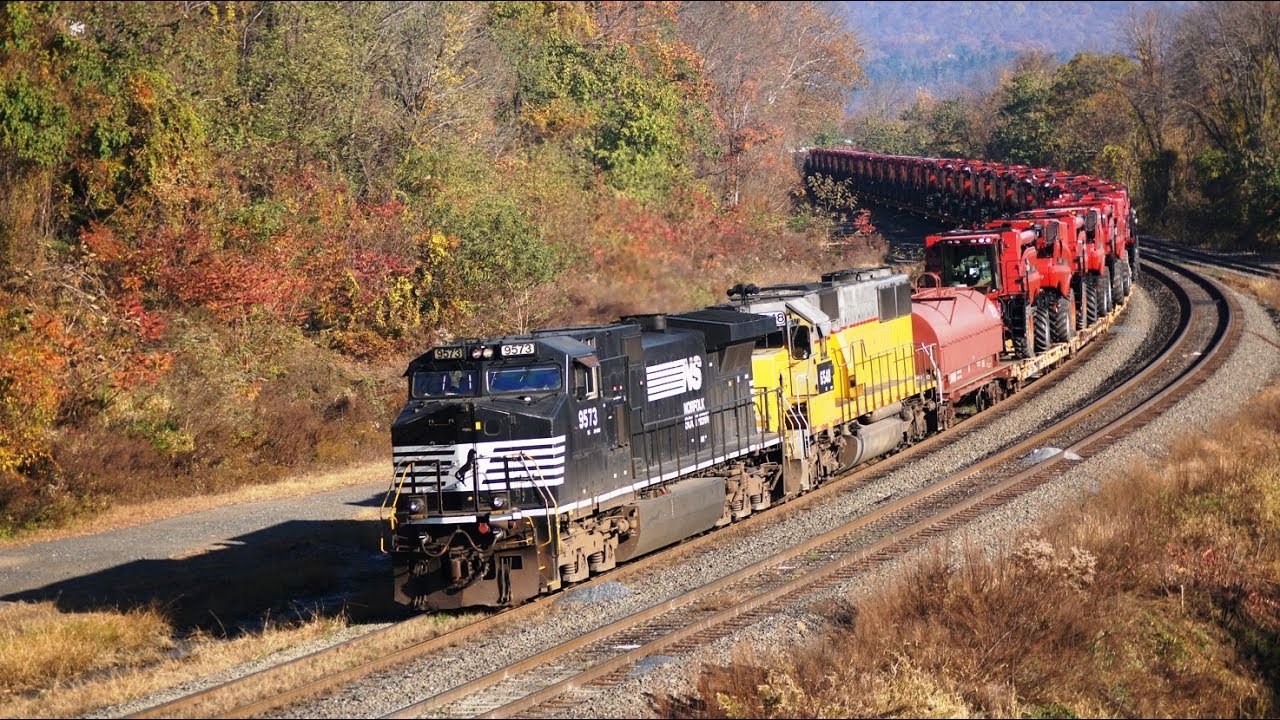 NS 62A into the NS Enola Yard - YouTube
