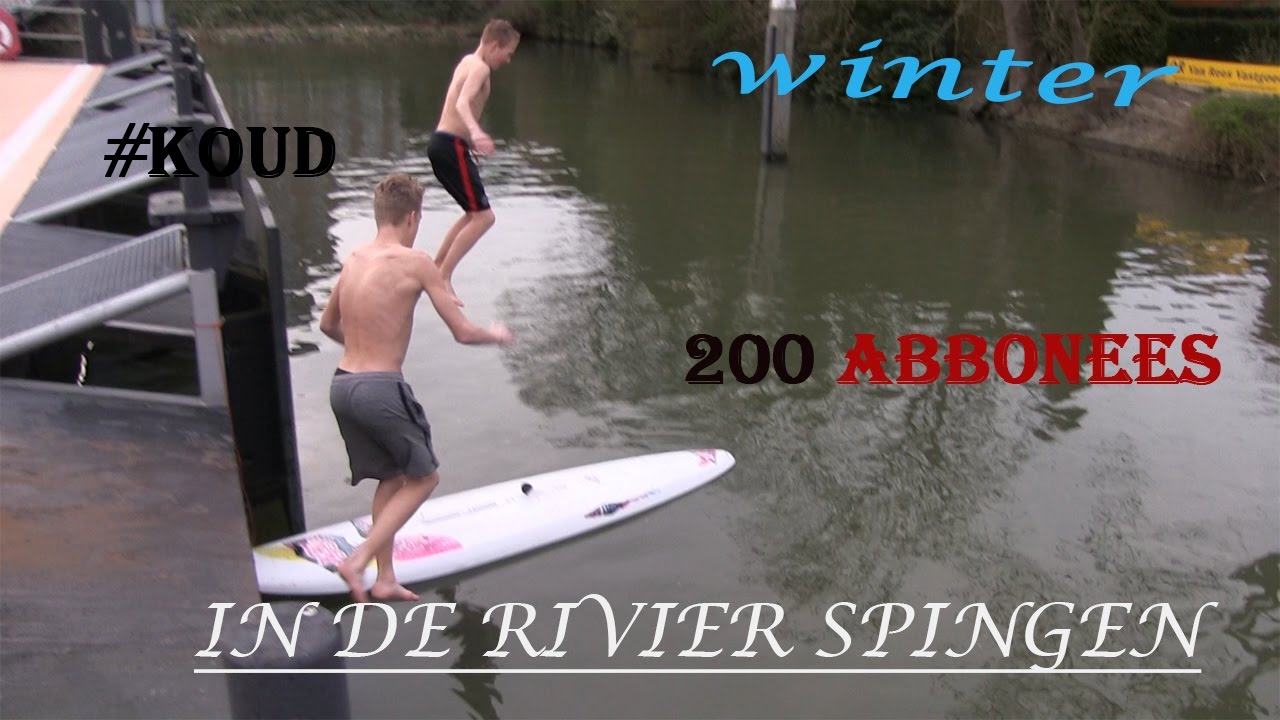 In de rivier springen (winter!!!) - YouTube