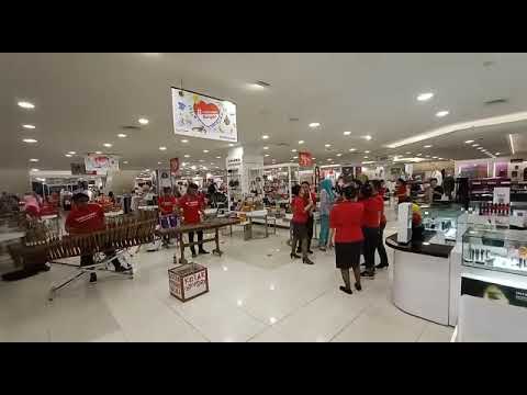 Angklung di Matahari Taman Palem..SPG heboh pada JOGET..