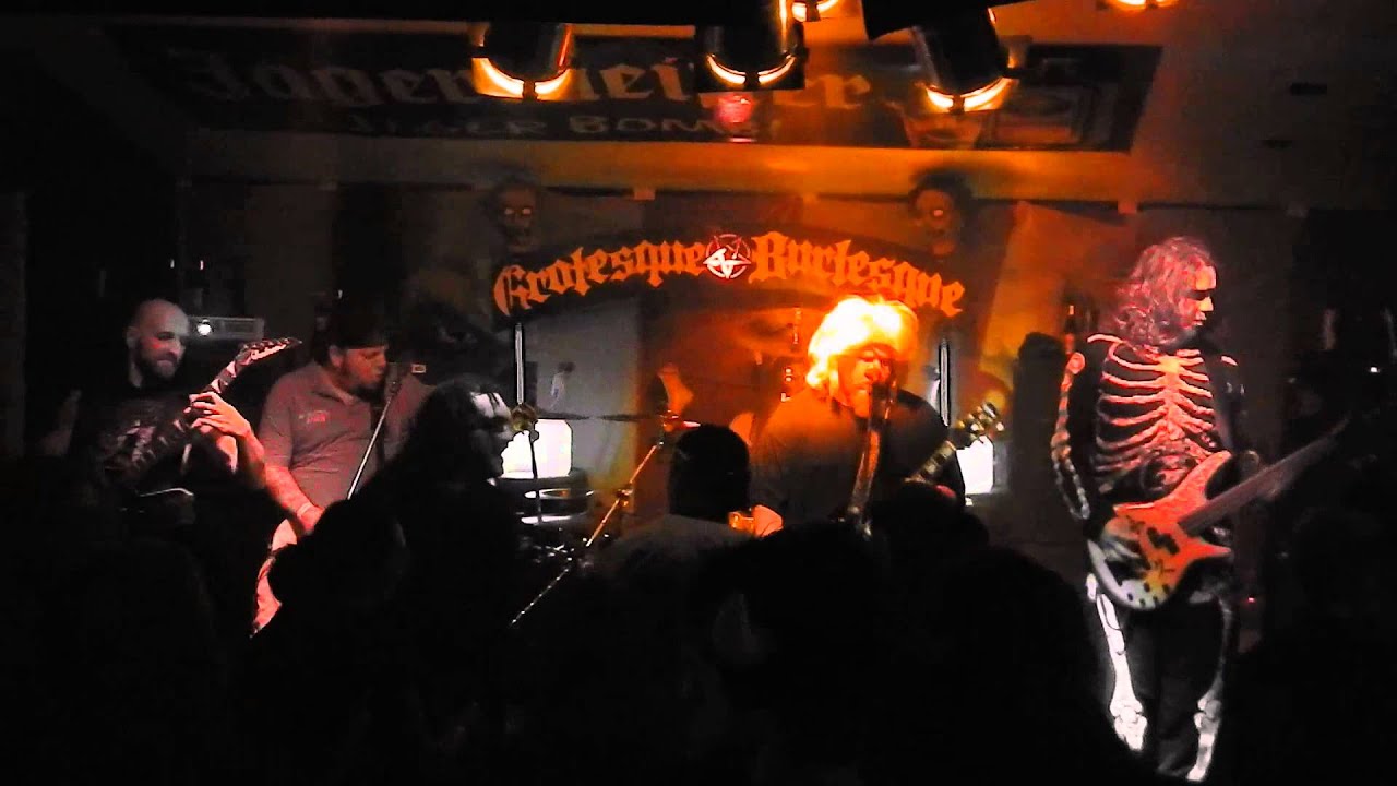 Universal Choke Sign - YouTube