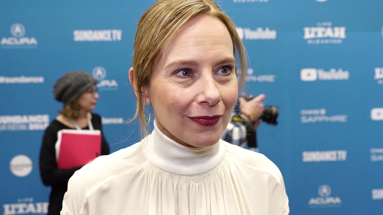 Amy Ryan talks her character in Late Night at Sundance 2019 - YouTube