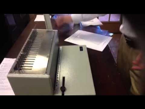 How to use a CombBind C150 - YouTube