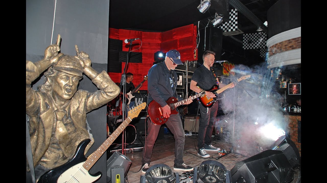 Snickersnee - Fly Away - YouTube