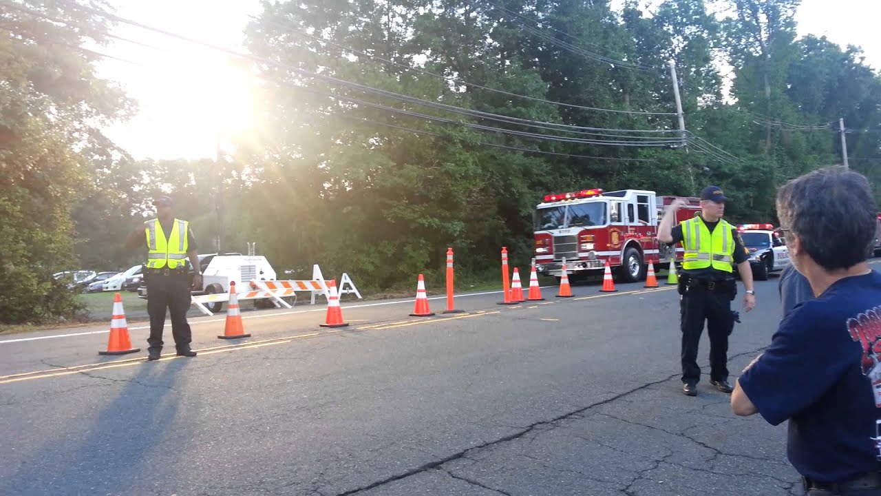 fire engines responding - YouTube