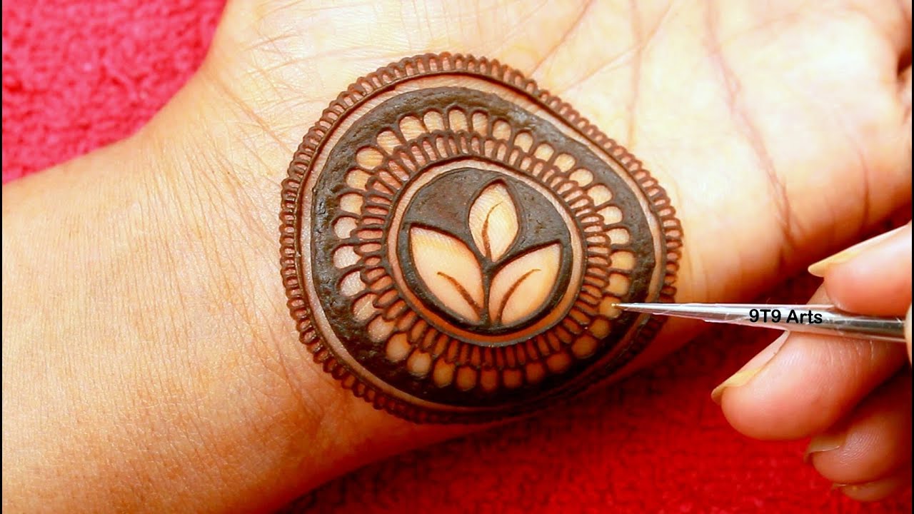 Very Beautiful Negative Space Mehndi Design||Mehndi design full hand ...
