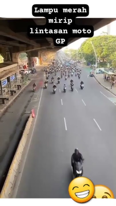 lampu merah mirip lintasan moto Gp #lampumerah #motogp #videolucu #viral #fyp - YouTube