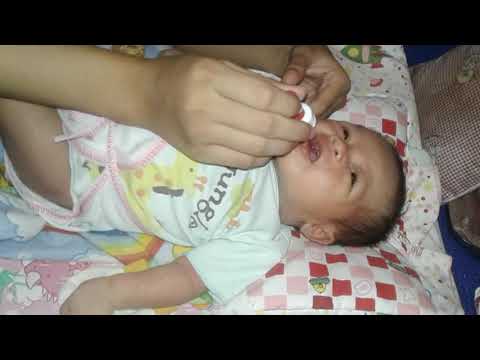 Ekspresi dede minum obat 😆