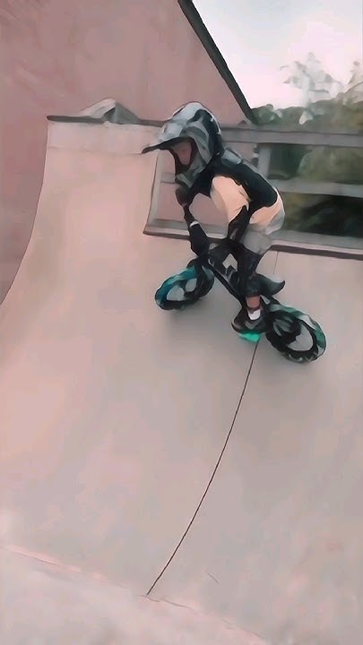 4-Year-Old BMX Prodigy SHREDS Like a Boss! #Shorts - YouTube