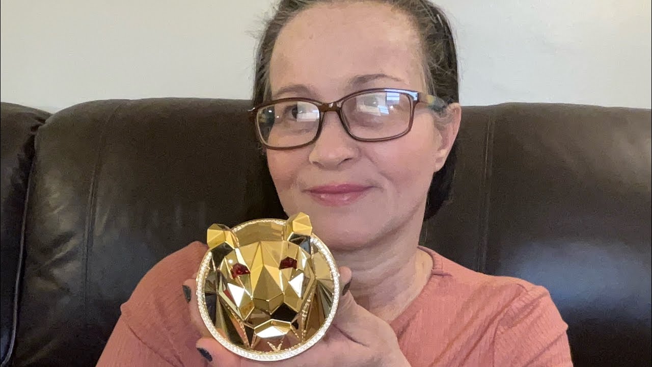 Tiara & Ruby Reign House of Sillage - YouTube