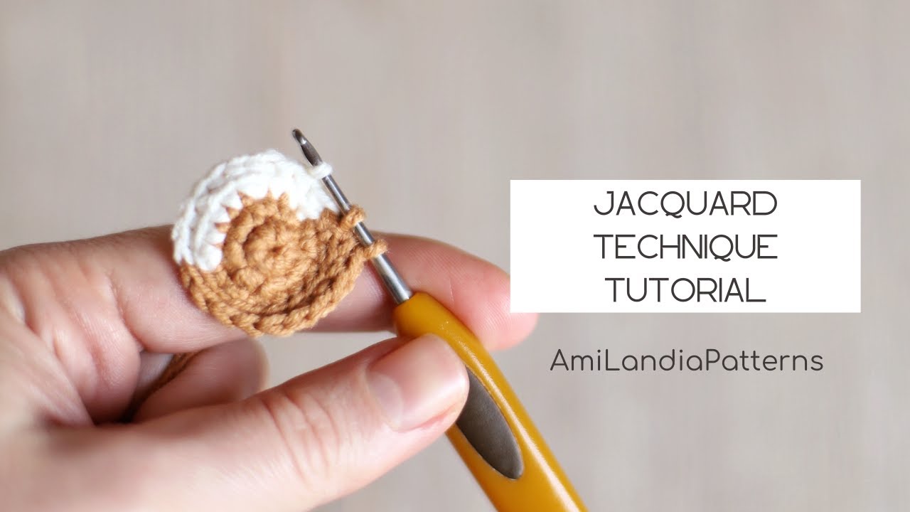Jacquard technique tutorial for amigurumi: Crochet tips for Beginners | by AmiLandiaPatterns ...