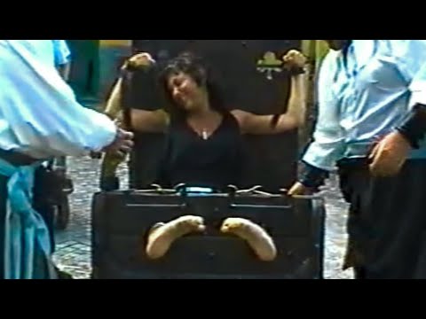 Canelli Tickling 112