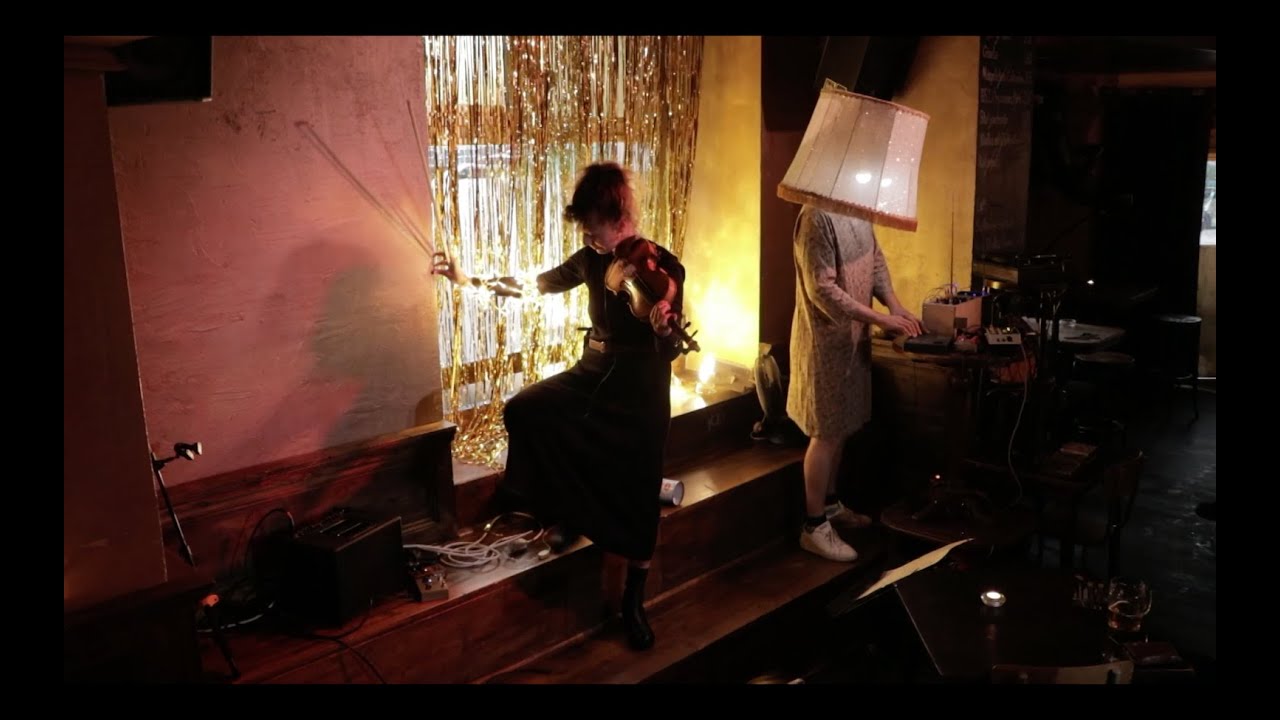 Fabiana Striffler & Christoph Rothmeier - Partielle Erleuchtung - YouTube