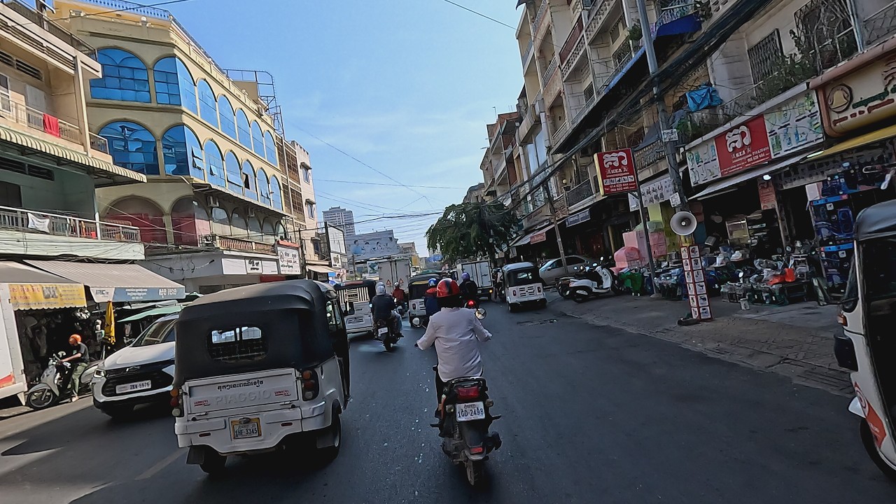 4K HDR Cambodia Phnom Penh Street View 138 - YouTube