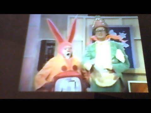 SATURDAY MORNING TVLOG #49: UNCLE CROC'S BLOCK - YouTube