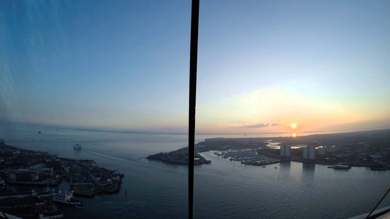 Timelapse of the Sunset from the Cafe in the Spinnaker Tower - YouTube
