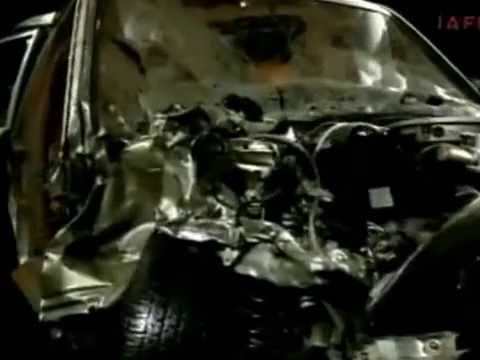 Mercedes Benz Güvenlik Reklamı - Kazadan sağ kurtulan aile