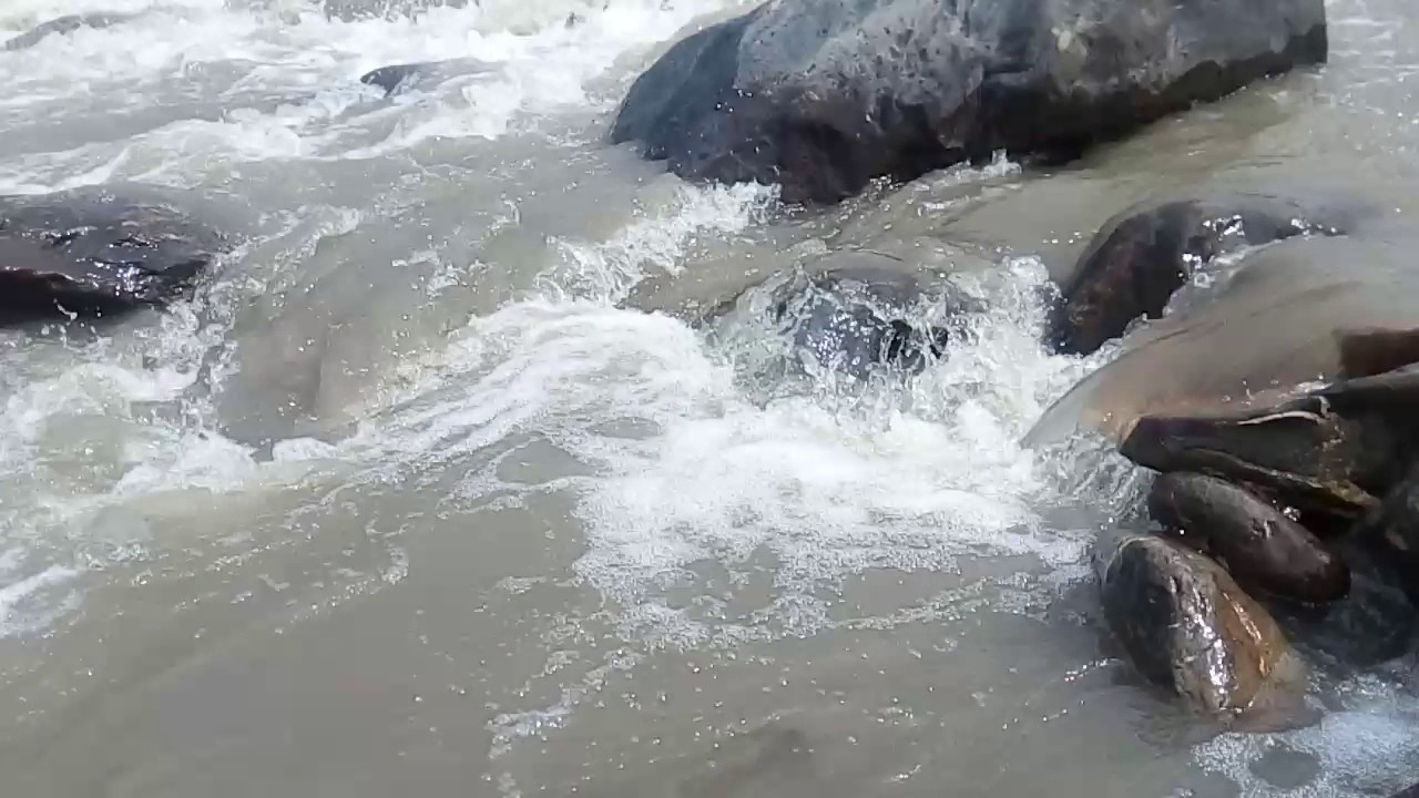 Floating water view of darya e Neelam at Balakot - YouTube