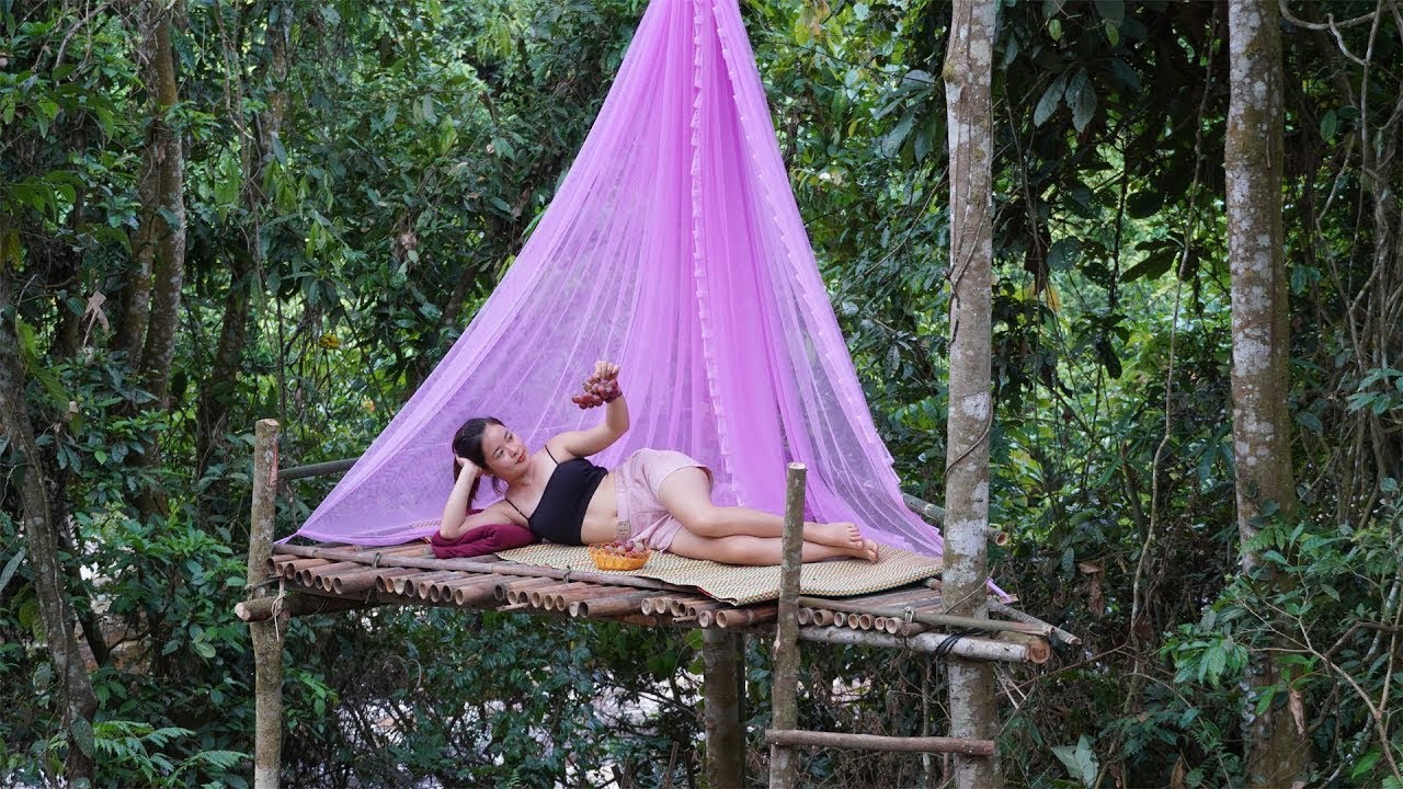 Survival Alone in the Forest |Make Bushcraft Cabin|LIVING OFF GRID|Solo ...