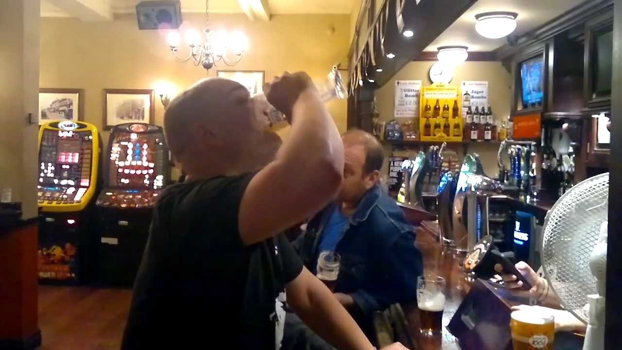 Downing a Pint Fast - YouTube