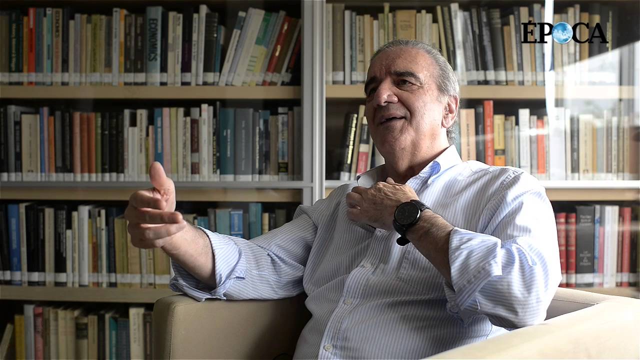 Luiz Gonzaga Belluzzo, ex-presidente do Palmeiras: globalização gera ...