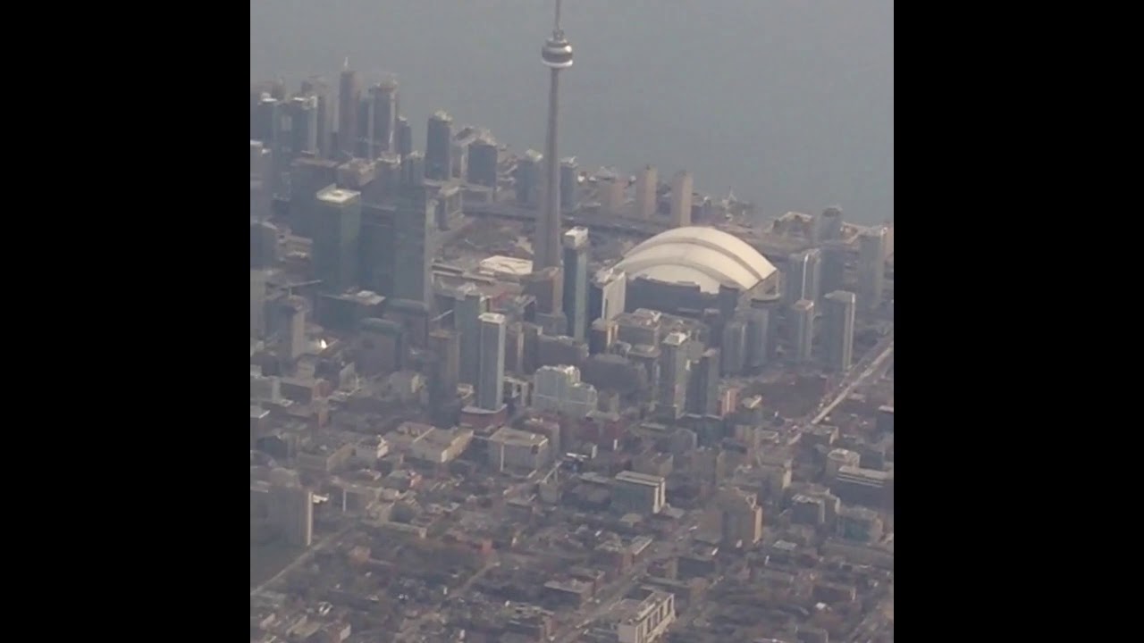 Flying over Toronto - YouTube