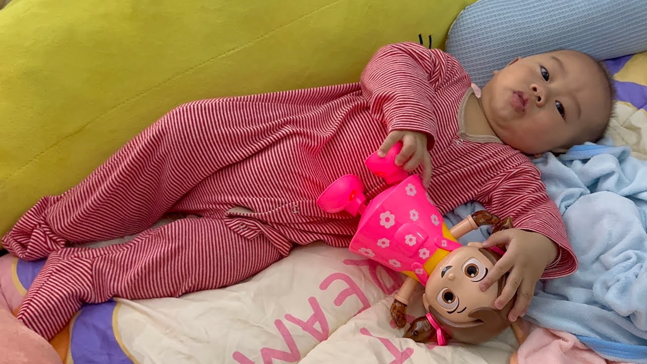 My adorable Baby fem LongLong 7 month-old baby boy - YouTube