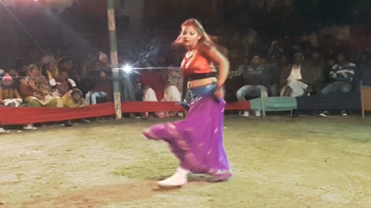 যাত্রায় সুন্দরী মেয়ের বাঁধ ভাঙা নাচ / super bangla jatra dance 2018 ...