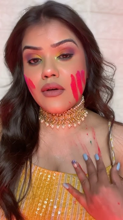 Mohe Rang Do Laal 🧿🥰 Happy Holi #holimakeuplook #trending #makeup #viralreels #shorts - YouTube