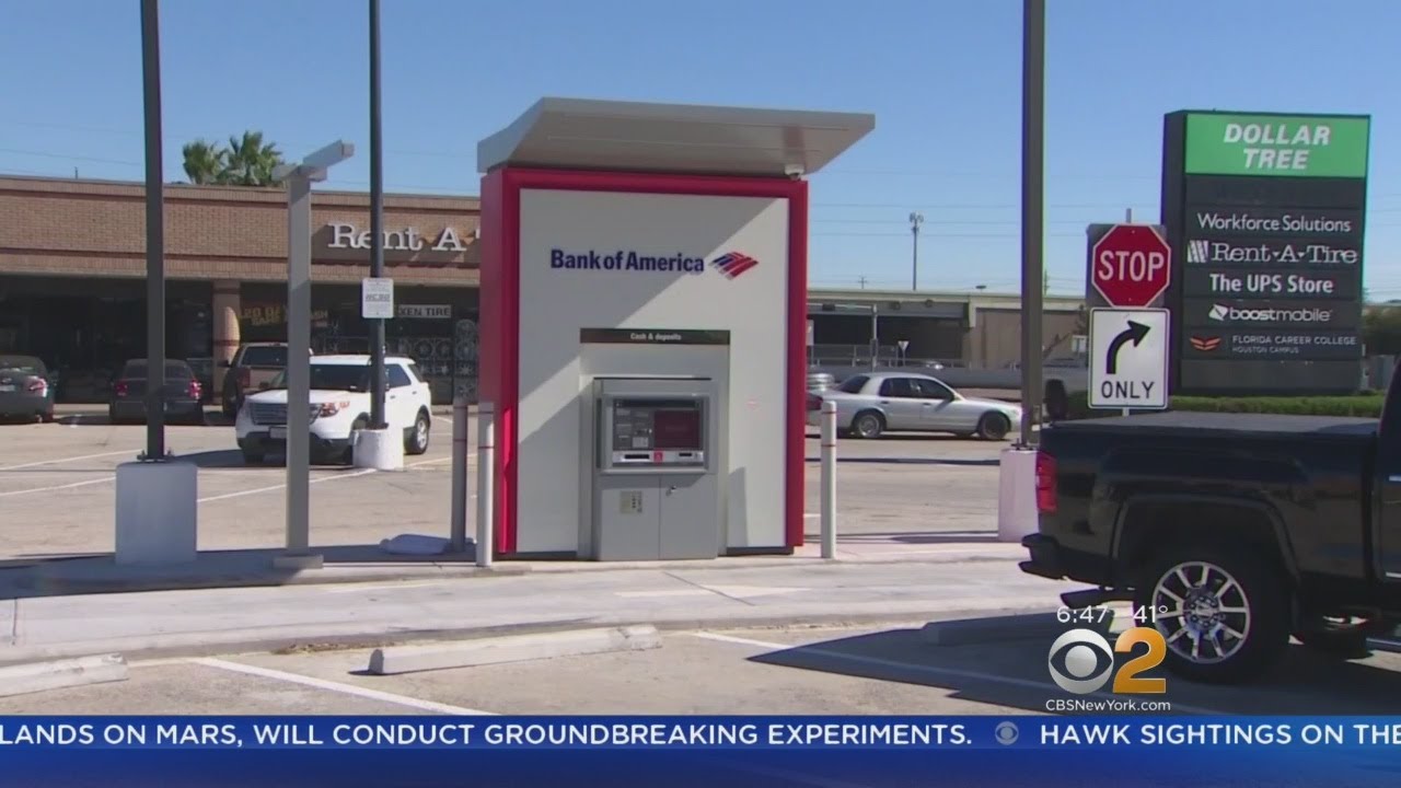 Bank Error In Customers' Favor: ATM Gives Out $100s In Place of $10s ...