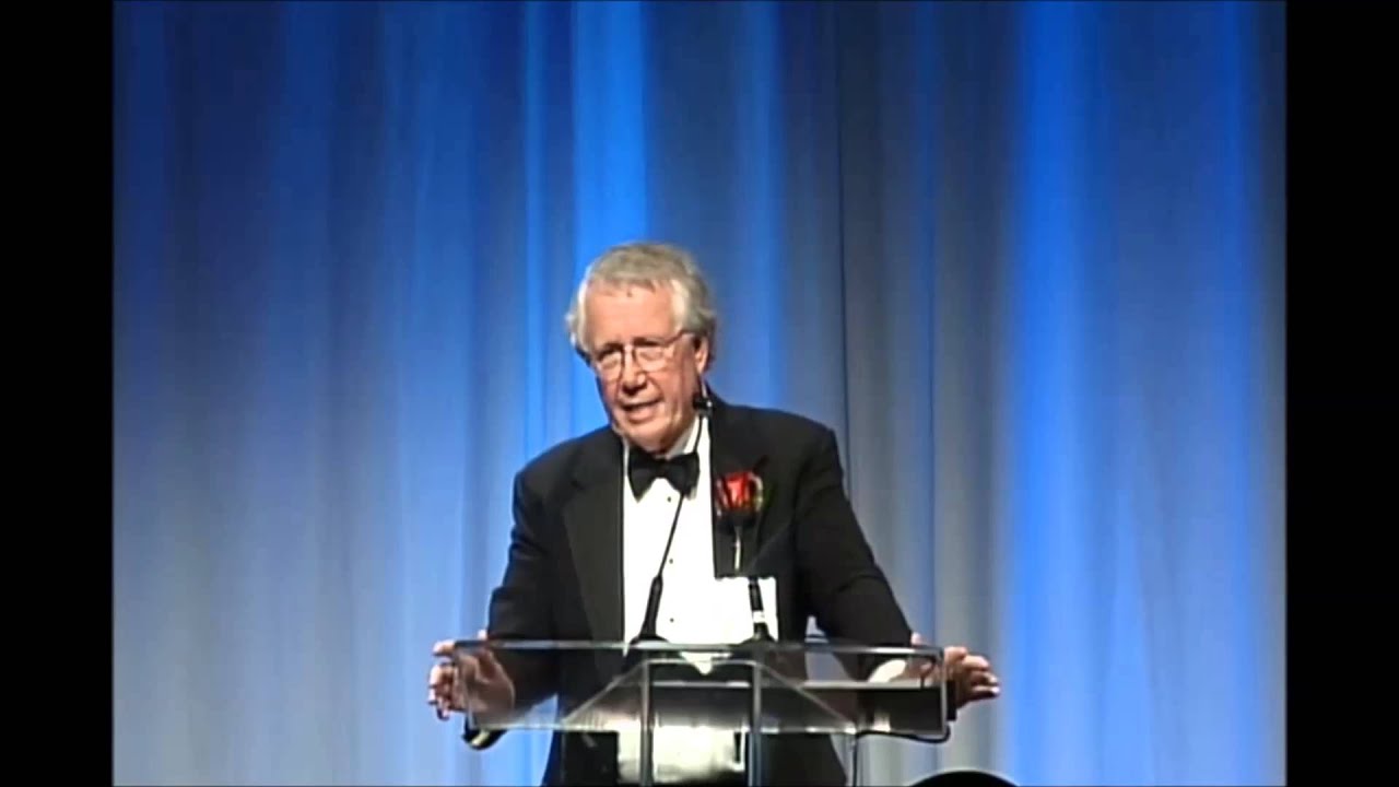 Peter Vig accepts his 2014 Distinguished Alumni Award - YouTube