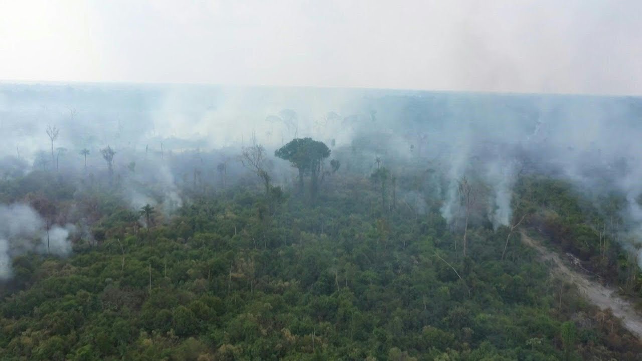 Brazil fights Amazon fires after hundreds more flare up - YouTube