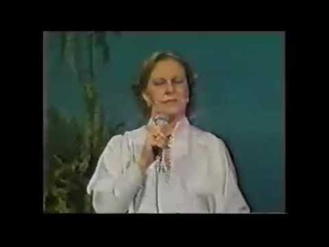 Bello Durmiente / Chabuca Granda - YouTube