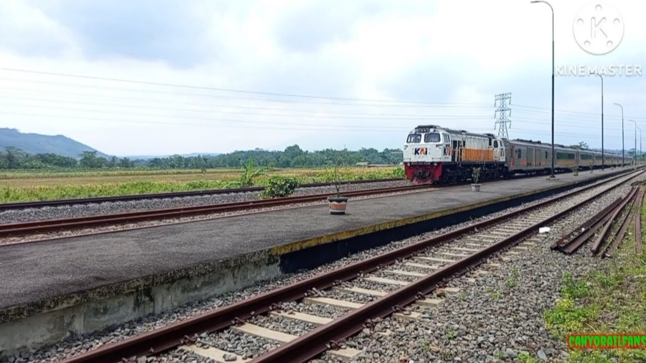 RAMAINYA STASIUN NOTOG || JAMNYA MEPET MEPET - YouTube