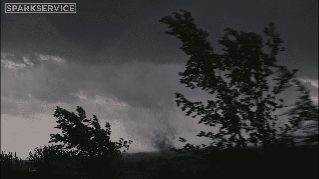 EXTENDED Multiple Vortex Tornado In Iowa - Greenfield/Carbon, Iowa 5/21 ...