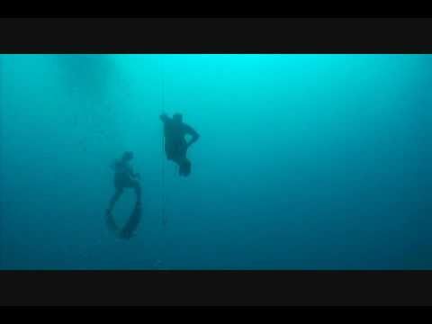 Freediving World Diving Record Carlos Coste at -109 mts. / 357.6 ft ...