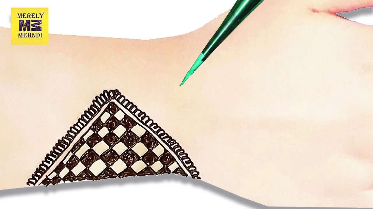 Most Awaited Triangle Shape Mehndi ||Stylish & Beautiful Triangular ...