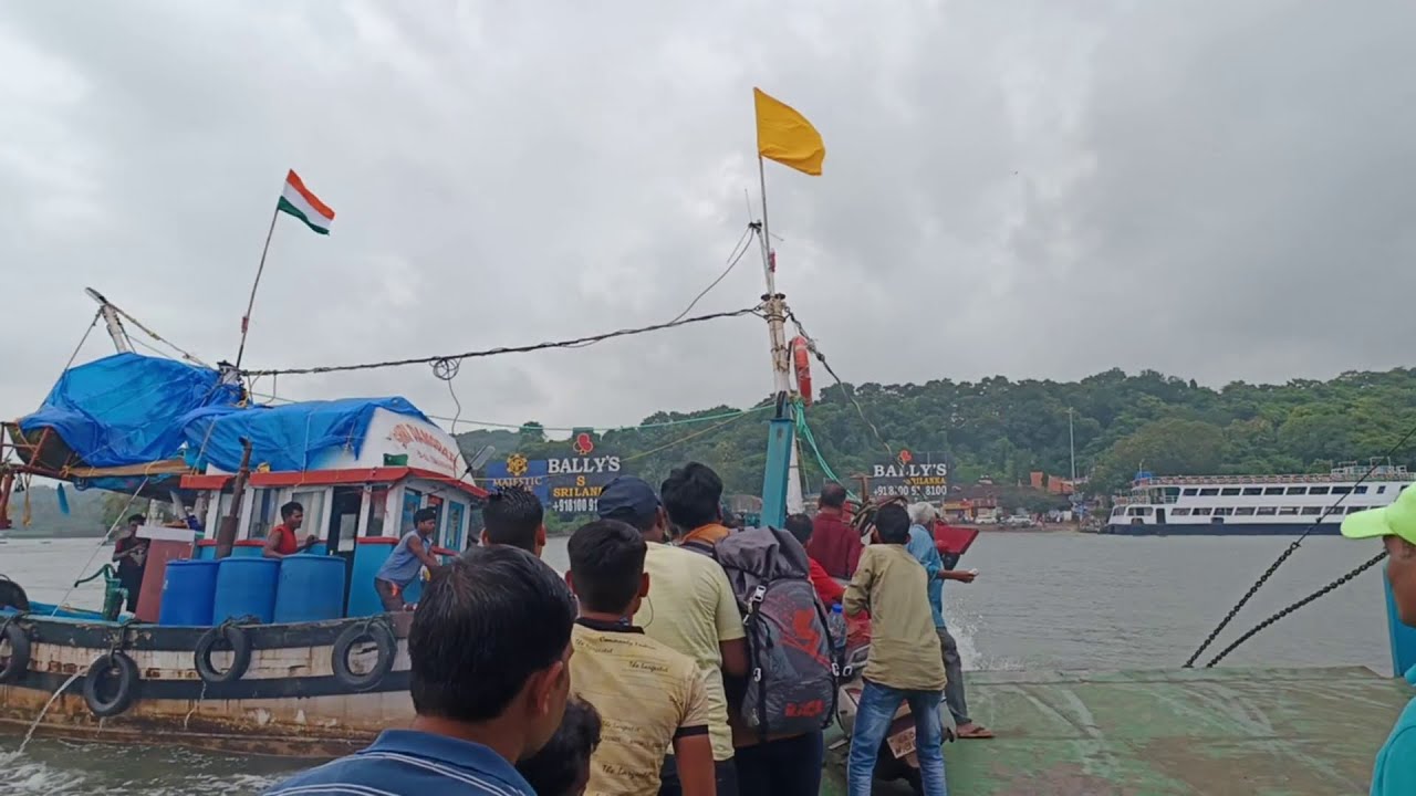 FISHING TRAWLER HITS FERRY BOAT ON PANAJI-BETIM ROUTE | Prudent Media ...