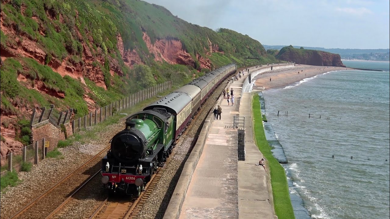 40013 & 61306 'Mayflower' - English Riviera Express @ Nailsea ...