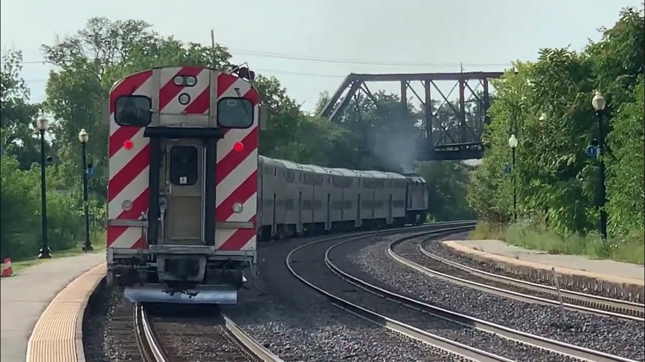 9/1/2022 Railfanning Downtown Wheaton The Complete Metra Evening Rush Hour - YouTube