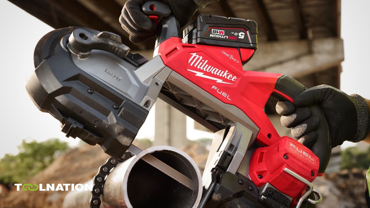 Milwaukee® M18 FUEL™ Deep Cut Band Saw - Milwaukee Tool - YouTube