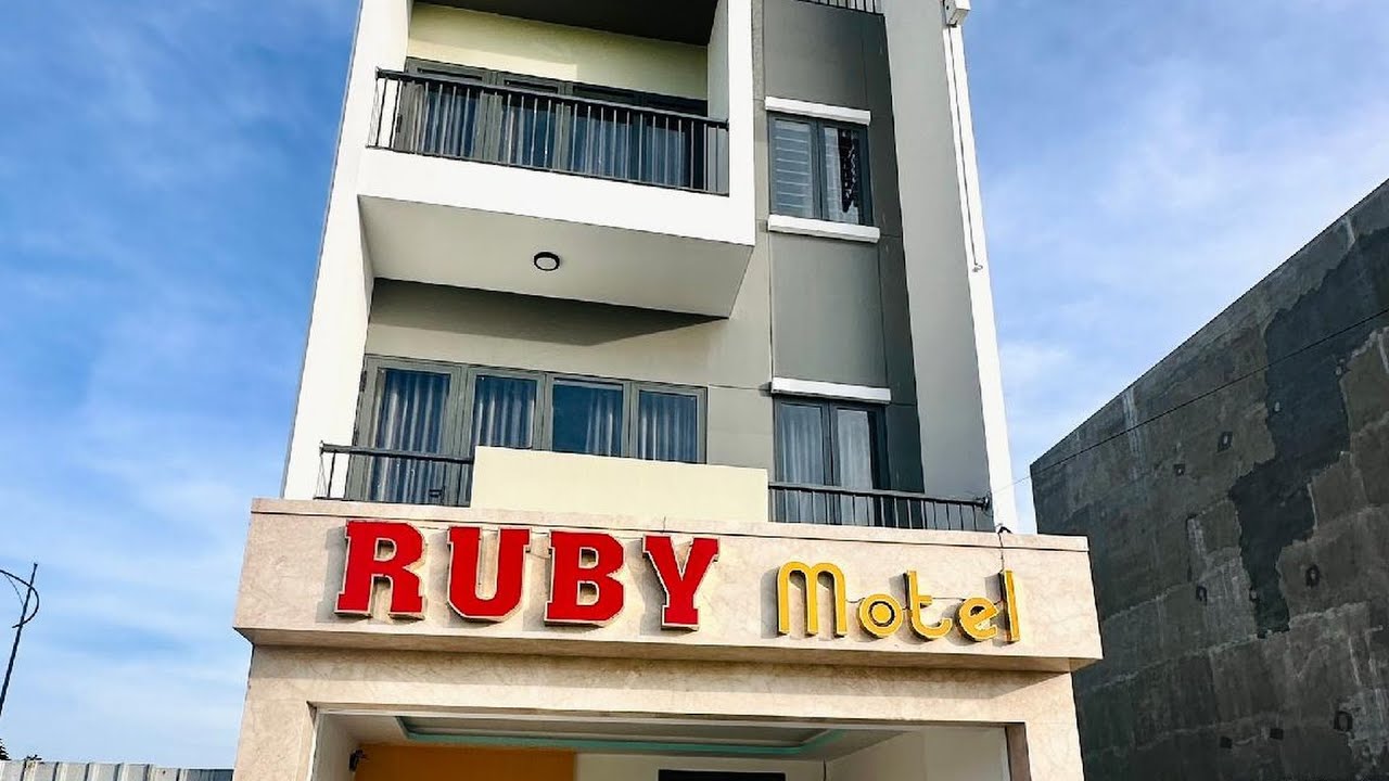 Ruby Motel Bà Rịa | Ba Ria, Vietnam | Hotel Review 🌟 - YouTube